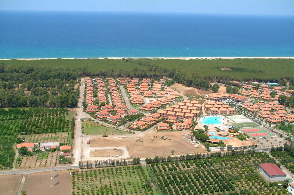 Apulia verso 22 milioni di euro (+10%) nel 2026. Nuovo resort in ...